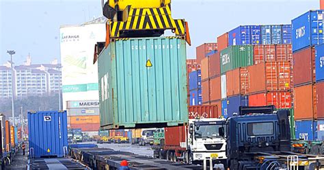 바쁘게 움직이는 의왕 Icd