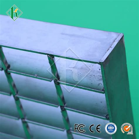 Premium Stainless Steel Grating Wholesaler Durable Galvanized Steel