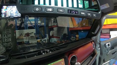 지프 랭글러 루비콘 차량의 전용 화이트 타입 하이패스룸미러를 신규 개통 설치한 영상입니다 이외의 룸미러 고장수리 떨어짐등의 설치정보등을 제공합니다 Youtube