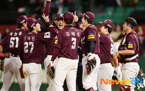키움 극적인 1차전 승리[포토엔hd] 뉴스인코리아
