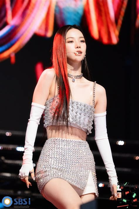 Aespa Karina Draws Admiration For Visuals And Hourglass Figure Amid Hemeko Issue