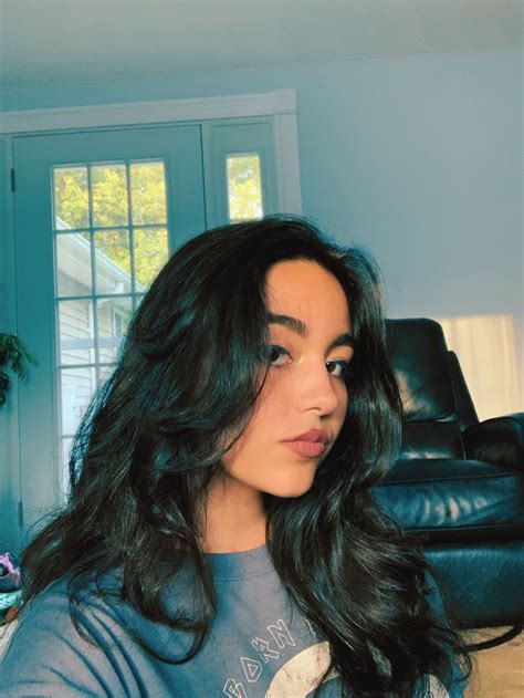 Pin By Fat Cat On Sophia Ferreira Hair Styles Long Hair Styles Hair