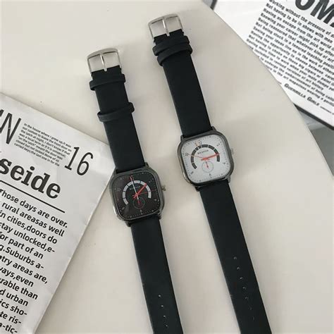 Badu Bg Мъжки часовник с квадратен циферблат в ретро стил Badu Bg