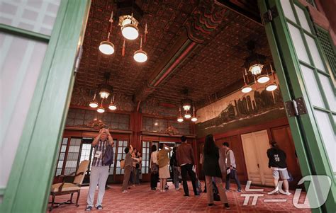 왕 집무실로 사용된 창덕궁 희정당