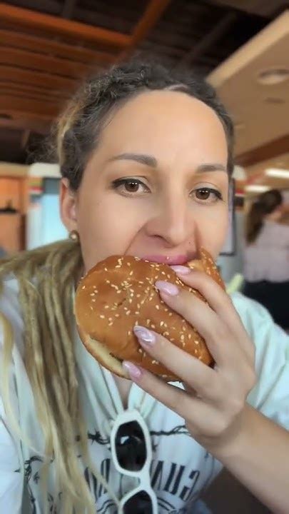 А какие у вас отношения с едой Youtube