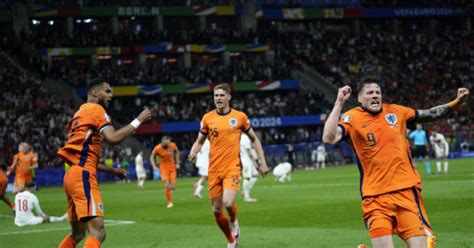 항공편 이동 자제하라더니 네덜란드 열차 운행 취소로 ‘생고생