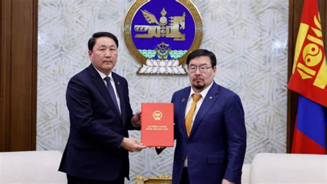 “Зэвсэгт хүчний зэвсэг техникийг шинэчлэх сэргээн сайжруулах бодлогыг батлах тухай” УИХ ын