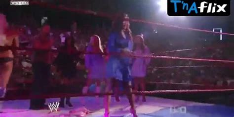 Sable Bikini Scene In Wwe Monday Night Raw Tnaflix Com