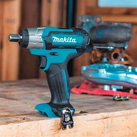 Акумулаторен ударен гайковерт Makita TW141DZ 145Nm 1/2"