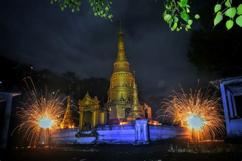 အထက က်ံဳဒိုး ေက်ာင္းသားေက်ာင္းသူေဟာင္းမ်ား ကျုံဒိုး အထက ကျောင်းသား ဟောင်း ဦး စောချားး ကဗျာဆရာ