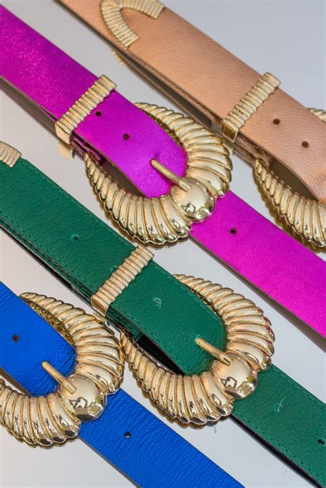 Cintos Coloridos Seus Bons Looks Jamais Serão Os Mesmos Cintos Femininos Cinto Acessórios