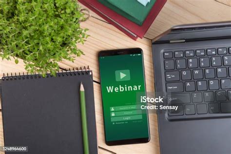 E 학습 개념 온라인 교육 로그인 또는 등록 화면 디자인 학생 등록에 대한 스톡 사진 및 기타 이미지 학생 등록 0명 검은색 Istock