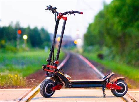 Best Long Range Electric Scooters Over 60 Mi 100 Km Models For Every