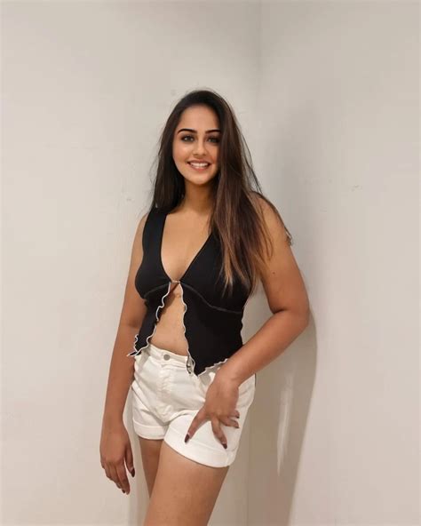 Rachil Dev R Beautifulindianwomen