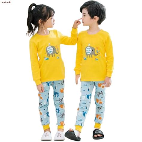 จัดส่งในพื้นที่ประเทศไทย1 ชุด ชุดเสื้อแขนยาวกางเกงขายาว อายุ 6 เดือน 4 ปี ผ้า Cotton ชุดเด็ก