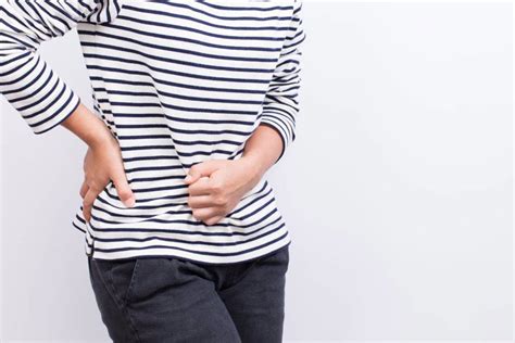 体内有癌，腹部先知？提醒：肚子出现3个特征，可能是肿瘤侵袭了