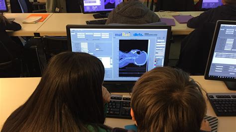 Master Class Captivates The Next Generation Of Scientists Acceleratingnewswebcernch