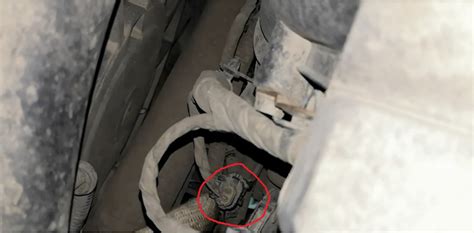 Замена датчика коленвала — Hyundai i30 (1G), 1,4 л, 2009 года ...