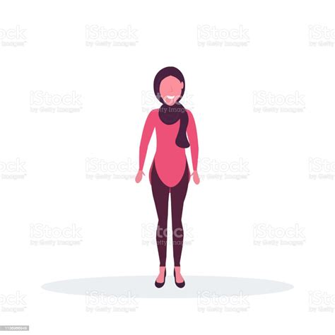 아랍 여자 입고 전통적인 히 잡 행복 소녀 서 포즈 여성 만화 캐릭터 전체 길이 평면 흰색 배경 만화에 대한 스톡 벡터 아트 및 기타 이미지 Istock