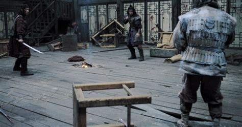 혈투 개봉 첫주 12위 추락 피칠갑 영화 피로감