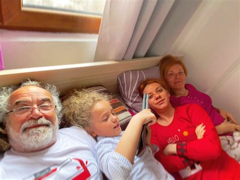 Професор Др Цветковиќ On Twitter На сликава уште недостигаат Мајка и на Елена Мајка и на