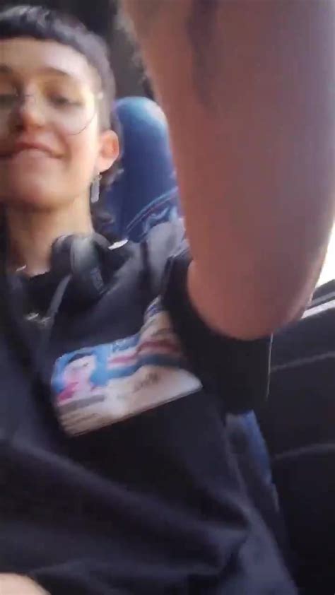 Bus Pussy Flash ThisVid