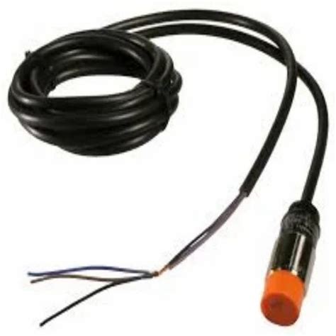 8 Mm Pr18 8dp Cylindrical Inductive Proximity Sensors 5 V Npn At Rs