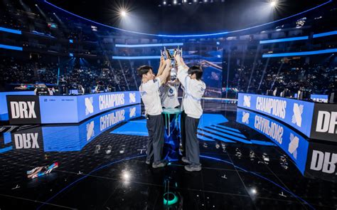 Drx 롤드컵 우승 사진들 Op Gg
