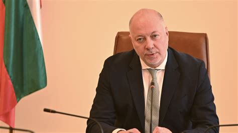 Росен Желязков Тази седмица правителството изпълва своите 100 дни на управление комуникирайте