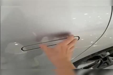 第一次坐好友的车我却连车门都打不开