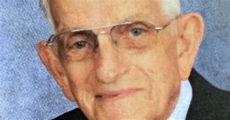 Wade C Loy Obituaries