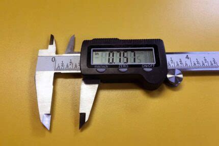 How To Use Digital Calipers The Right Way The Geek Pub