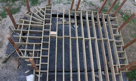 Deck Blocking And Bridging The Only Guide You Ll Ever Need