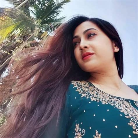 বয়ফ্রেন্ড চাই