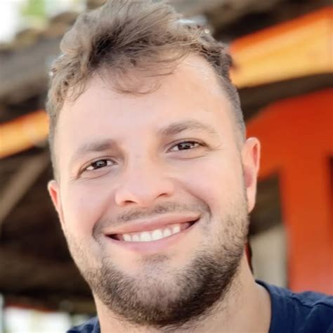 Lucas Jair Lucasben To • Threads Say More