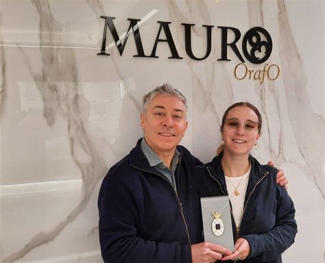 Il Ciondolo Di Medea Colleoni Rinasce Grazie Allorafo Mauro Moioli