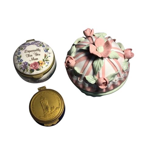 Robert Gordon Scrumptus Cake Trinket Box And Ayshford English Trinket