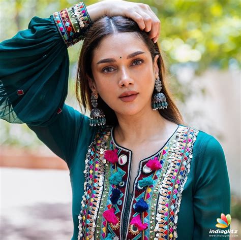 Aditi Rao Hydari Photos Tamil Actress Photos Images Gallery Stills And Clips