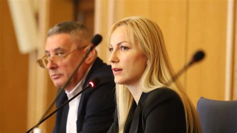 Мигрантите в София битов или политически въпрос Посоки