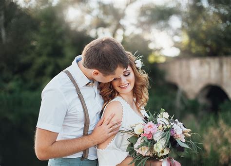 Many Couples Telegraph