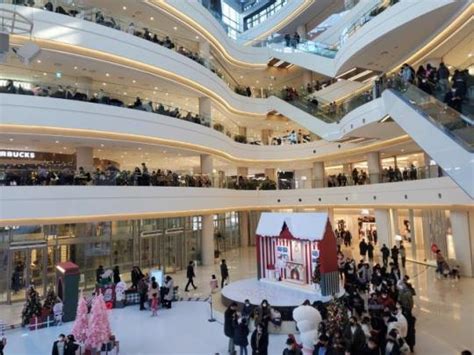 [현장 연결] 연휴 마지막 날 세뱃돈 쓰러 나온 아이들…북적이는 쇼핑몰 서울특별시 미디어재단 Tbs