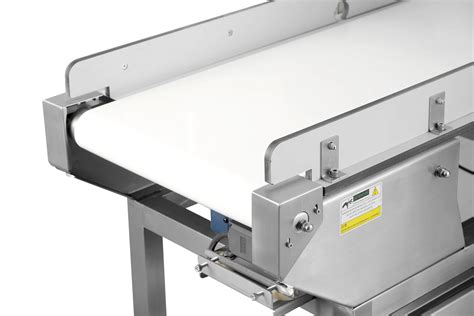 High Accuracy Conveyor Metal Detector Equipment Industrial Metal Check