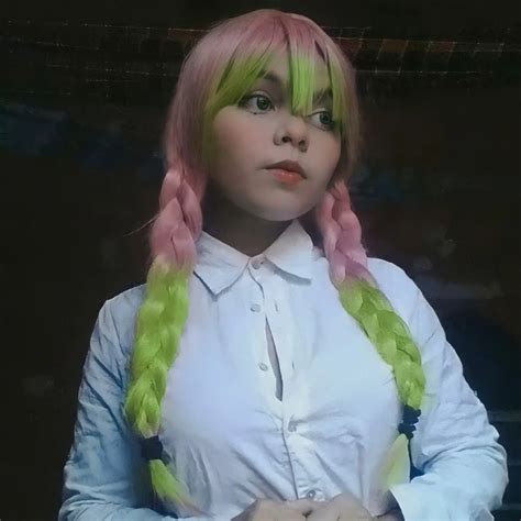 Mitsuri Kanroji Cosplay Cosplays