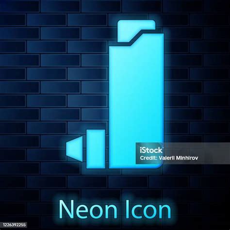 벽돌 벽 배경에 격리 빛나는 네온 흡입기 아이콘입니다 기침 완화 흡입 알레르기 환자를위한 호흡기 벡터 일러스트레이션 건강 진단에 대한 스톡 벡터 아트 및 기타 이미지