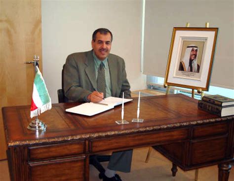 عميد السلك الدبلوماسي العربي في كندا سفير دولة الامارات حسن السويدي