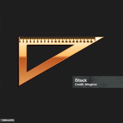 검은 색 배경에 격리 된 골드 삼각형 눈금자 아이콘 스트레이트 엣지 기호입니다 기하학적 기호 긴 그림자 스타일 벡터 3차원 형태에 대한 스톡 벡터 아트 및 기타 이미지
