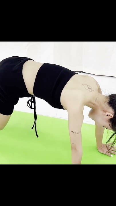 요가 연습을 하루에 한번씩 Youtube