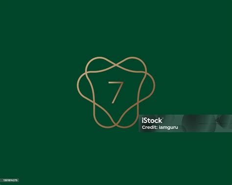 추상 선형 모노그램 번호 7 로고 아이콘 디자인 모던 미니멀 스타일 일러스트 프리미엄 라운드 리니어 프레임 벡터 엠블럼 기호