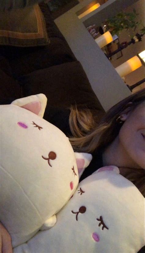 Pin By 🌸 On Sophia Birlem Cute Selfie Ideas Fake Girls Snap Girls