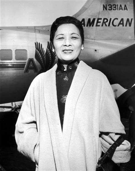 宋氏三姐妹罕見照片曝光，你覺得容貌和氣質誰更勝一籌 每日頭條